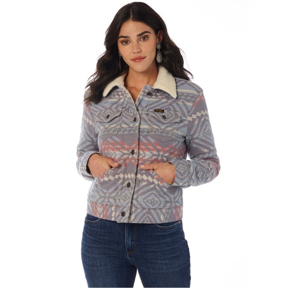 Wrangler | Jackets & Coats | Nwt Wrangler Retro Aztec Sherpa Jacket ...